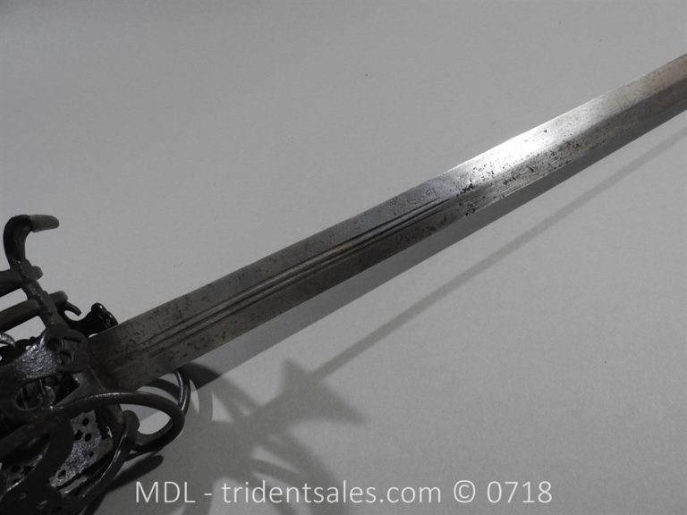 Scottish Basket Hilt Broad Sword – Michael D Long Ltd | Antique Arms ...