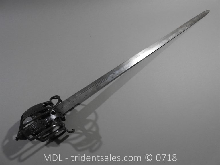 Scottish Basket Hilt Broad Sword – Michael D Long Ltd | Antique Arms ...